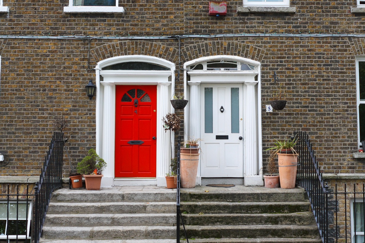 10 Accessoires Pratiques Pour Améliorer Votre Porte D'entrée » Travaux ...